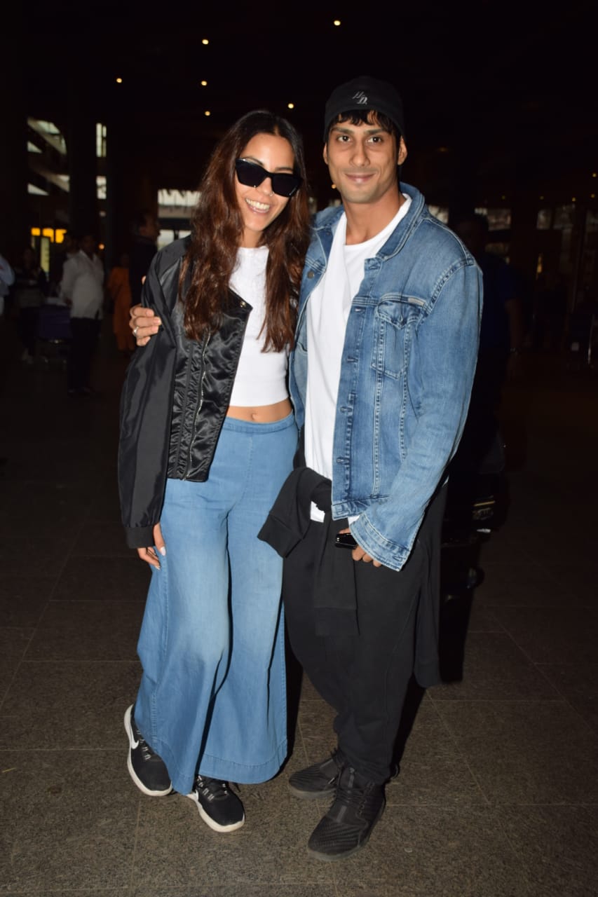 Newlyweds Prateik Babbar and Sanya Sagar return home hand-in-hand ...