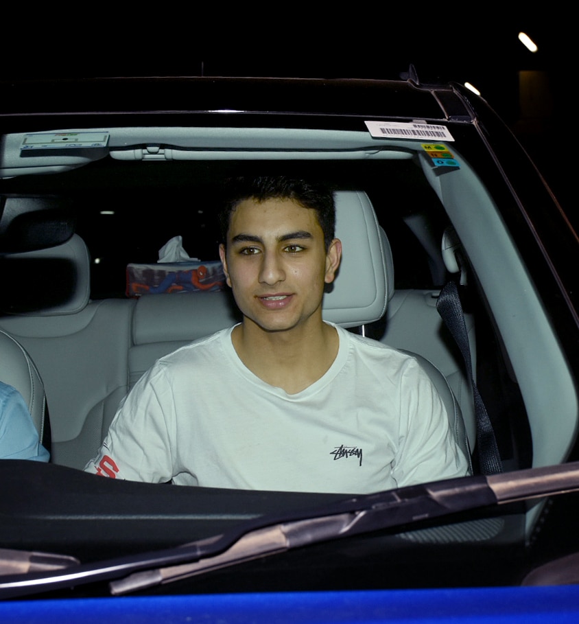 Ibrahim Khan rocks athleisure for movie outing with friends. See pics ...