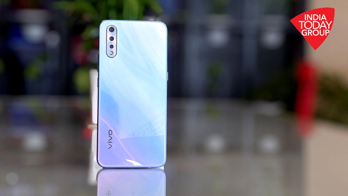 Vivo S1 in pictures: Vivo's first S-series phone looks gorgeous, brings ...
