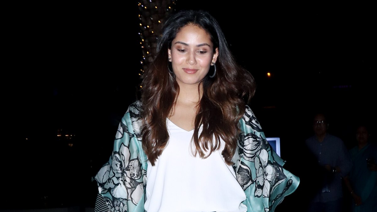 Mira Rajput is pretty in basic black and white on day out. See pics ...