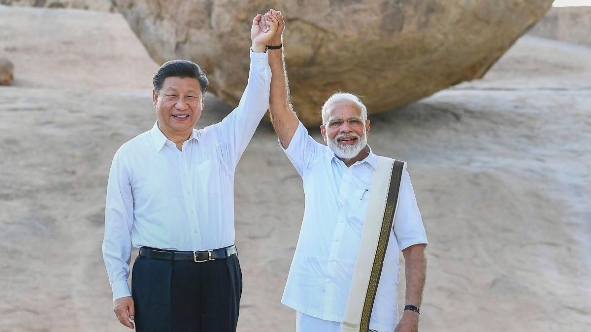 Modi-Xi's informal day out in photos - India Today