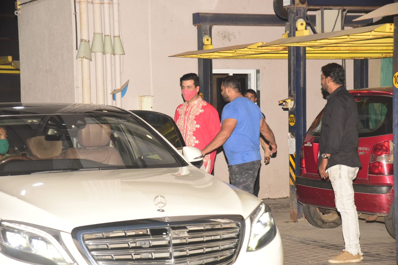 Ananya Panday, Karan Johar, Manish Malhotra attend Bunty Sachdeva’s ...