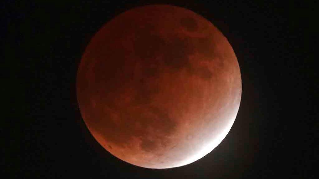 Stunning images of longest partial lunar eclipse since 1440 | In pics ...