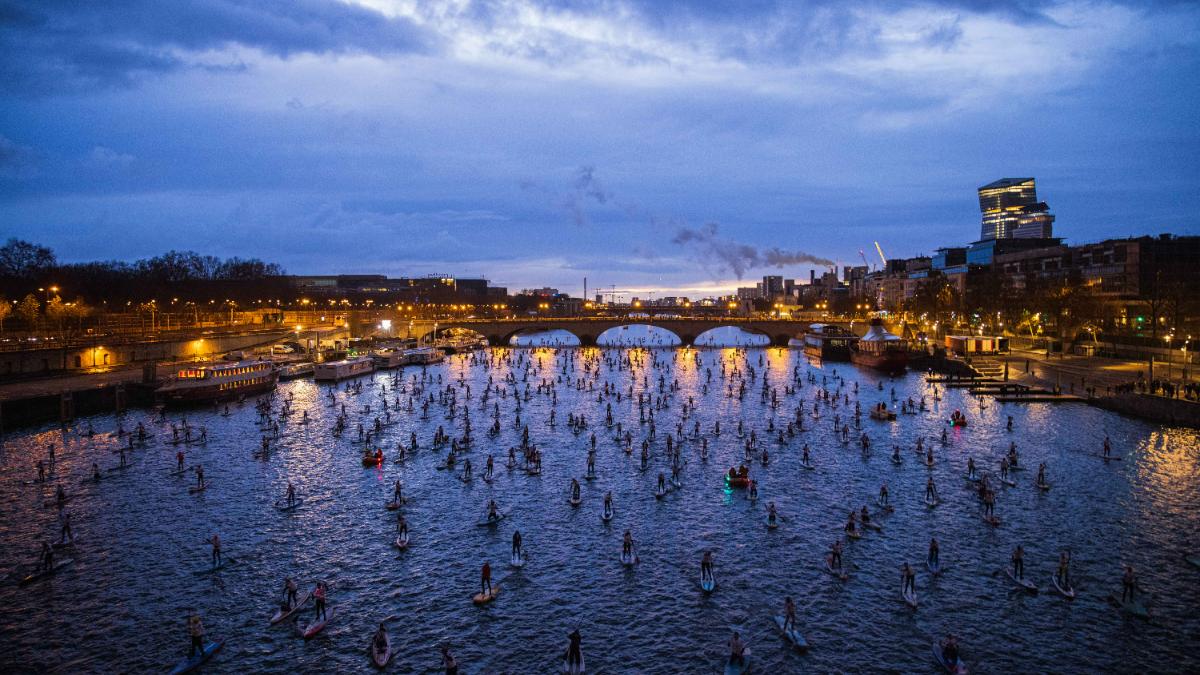 Nautic Paddle 2021: Paris hosts world's biggest stand-up paddle ...