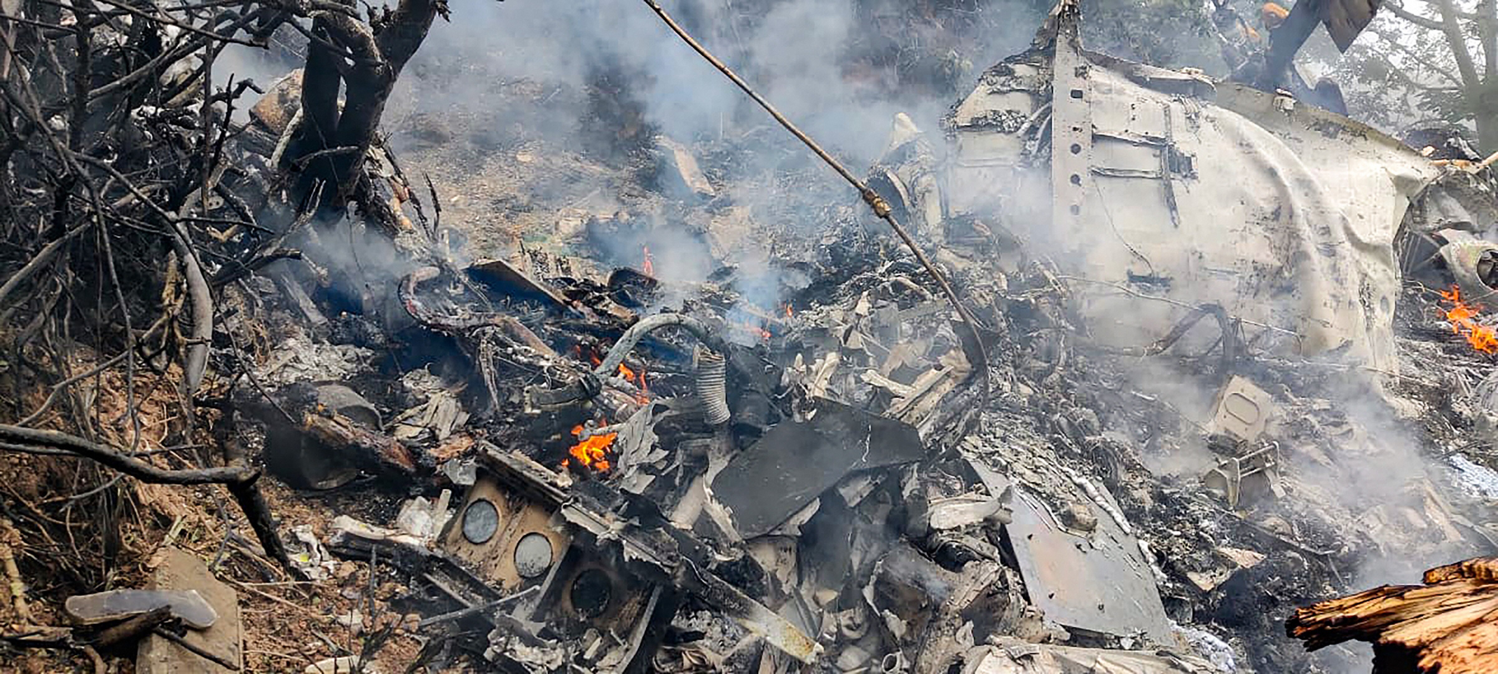 CDS Gen Bipin Rawat's chopper crashes in Tamil Nadu, 13 confirmed dead