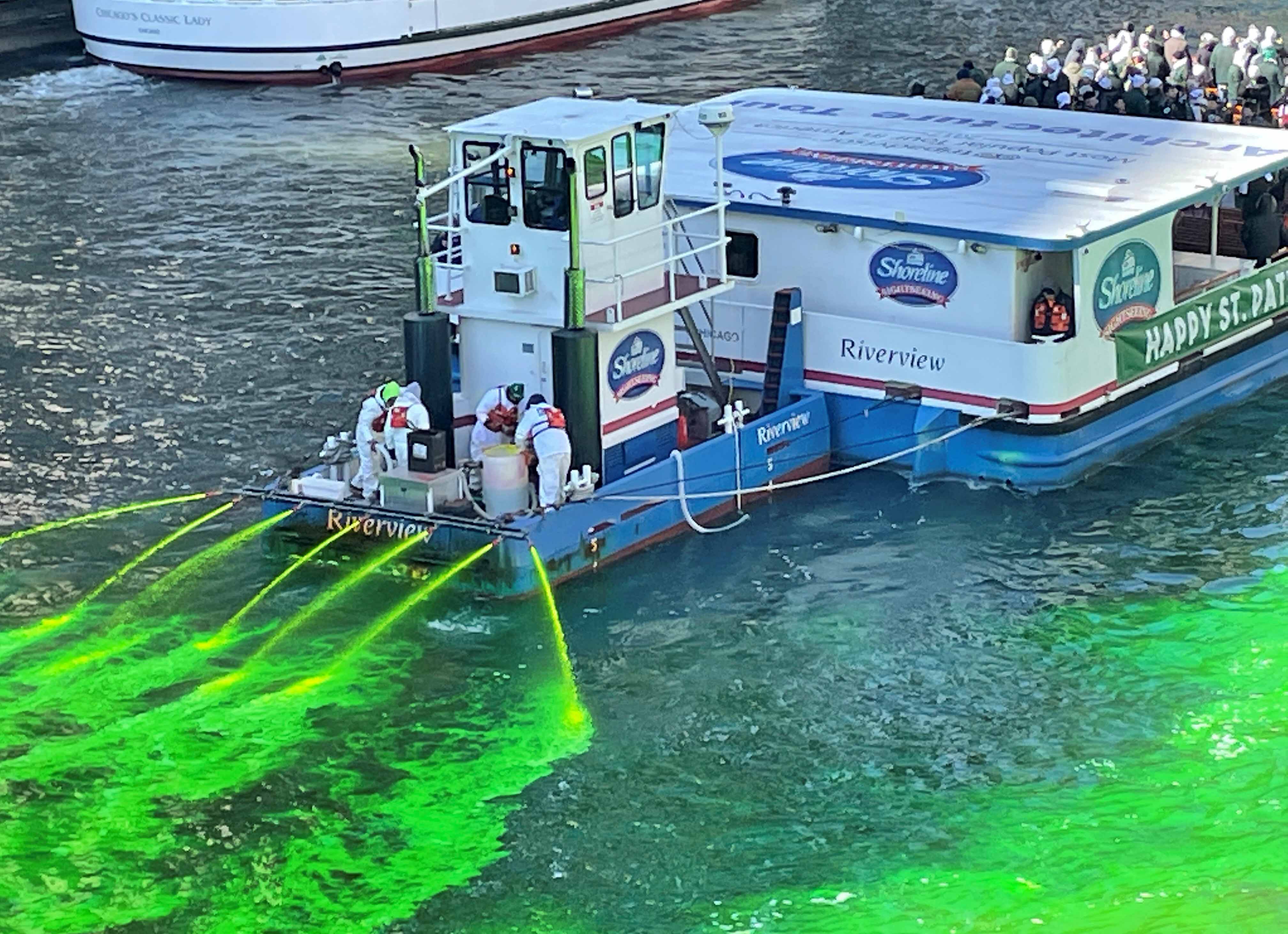St. Patrick’s Day: Chicago River dyed green as parade returns after ...