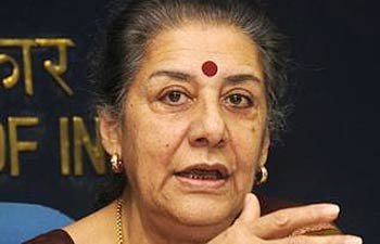 Centre hikes DA for employees by 7 per cent - India Today