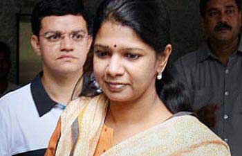 Karuna's wait for Kanimozhi seems never-ending - India Today