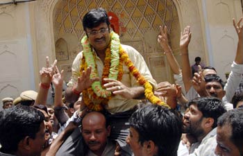 Rajasthan BJP leader cleared in fake killing case - India Today