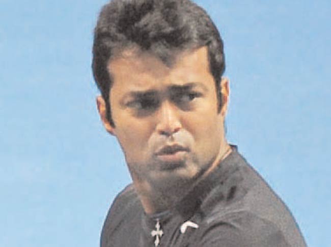 Paes-Stepanek move to 2nd round of Wimbledon - India Today