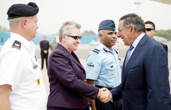 US Defence Secretary calls on Manmohan Singh - India Today