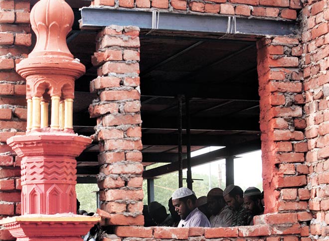 Delhi High Court orders demolition of Akbarabadi mosque - India Today