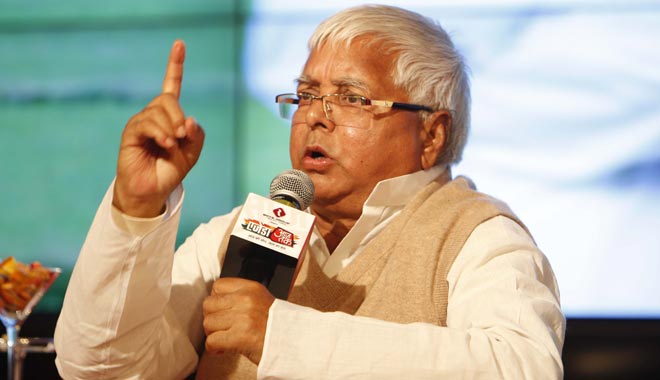 RJD supporters paint Patna green for Lalu's Parivartan rally - India Today