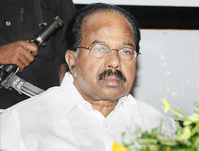 Moily refutes CPI leader Dasgupta's allegations of favouring Reliance ...