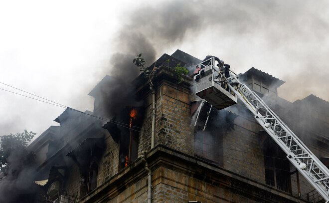 Mumbai heritage building fire doused - India Today