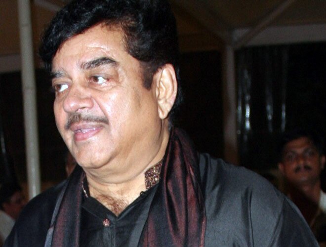 Shatrughan Sinha praises Nitish, calls him complete PM material - India ...