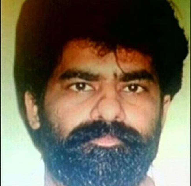 Suspected IM terrorist Afzal Usmani disappears from Mumbai court ...
