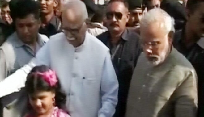 Advani comes to good terms with Modi, terms with PM nominee - India Today