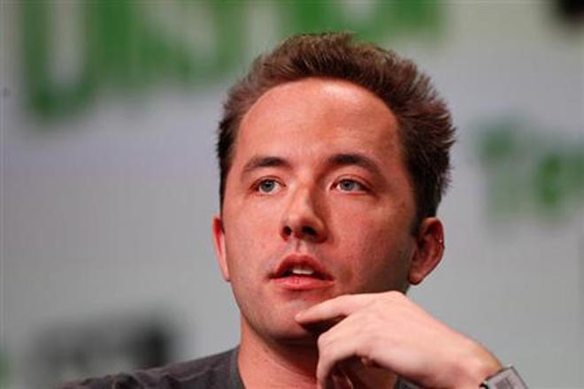 Dropbox seeks new funding, valuing company at $8 billion: Report ...