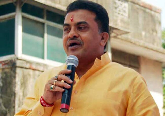 Nirupam begins hunger strike for cut in power tariff - India Today