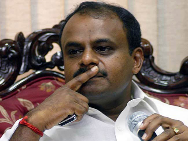 Kumaraswamy heard seeking bribe of Rs 40 crore in audio CD - India Today