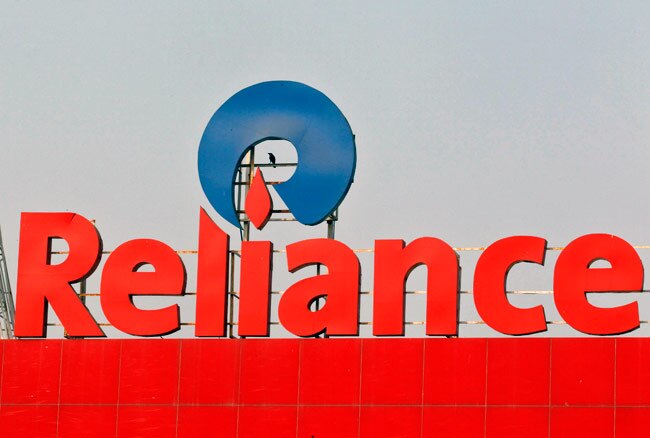 Reliance Industries Q1 net profit rises nearly 14 per cent - India Today