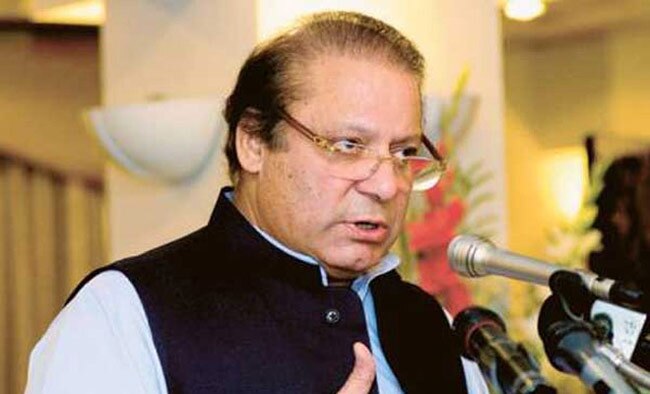 Sharif tries to distance himself from army as crisis drags on - India Today