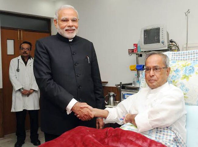 PM Modi meets President Pranab Mukherjee in hospital - India Today
