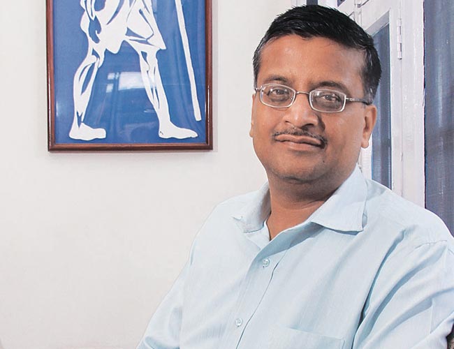 Khattar may offer Khemka a better deal, say sources - India Today