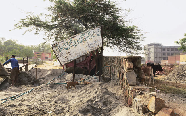 Delhi High Court halts digging of graveyard in Mandoli - India Today