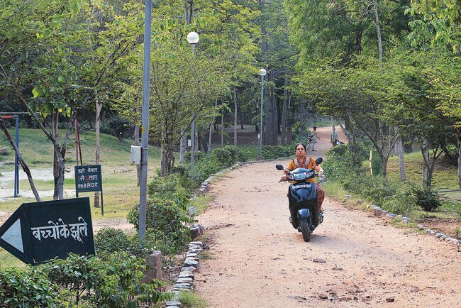 Mehrauli historical site threatened by vehicular traffic - India Today