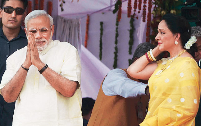 PM Modi vows to protect nation from loot - India Today