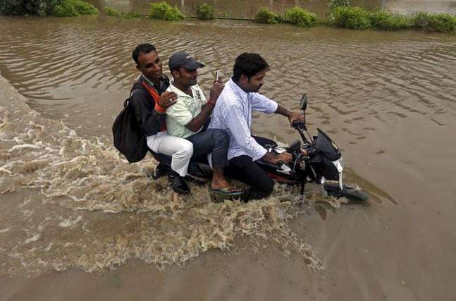 22 killed as heavy rains lash Gujarat - India News