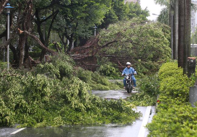 Typhoon Soudelor hits Taiwan, millions without power, 6 dead - India Today