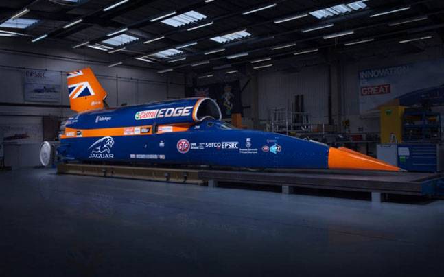 Bloodhound team displays near finished super-sonic car at Canary Wharf ...