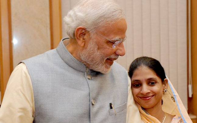 PM Modi meets Geeta, announces Rs 1 crore for Edhi Foundation - Delhi ...