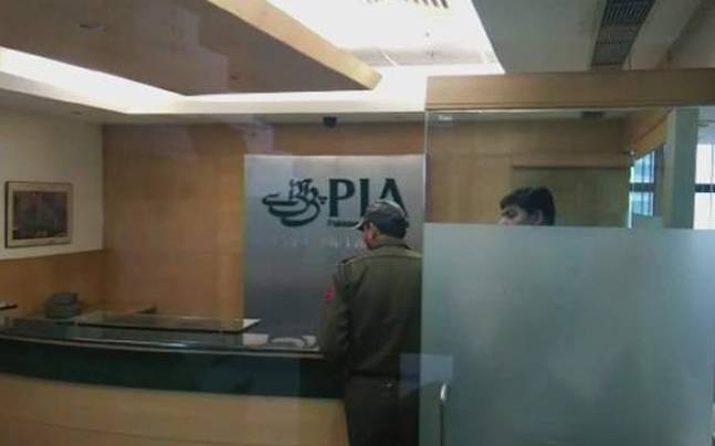 Hindu Sena activists vandalise Pakistan Airlines office in Delhi ...