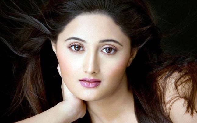 Rashami Desai spills the beans on her role in Krushna Abhishek's Comedy ...