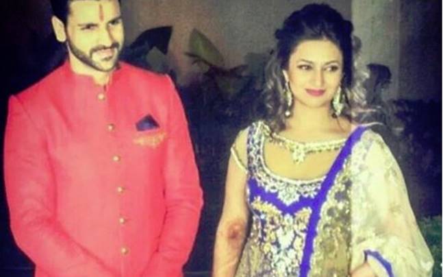 Watch: Divyanka Tripathi, Vivek Dahiya dance at their Sangeet - India Today
