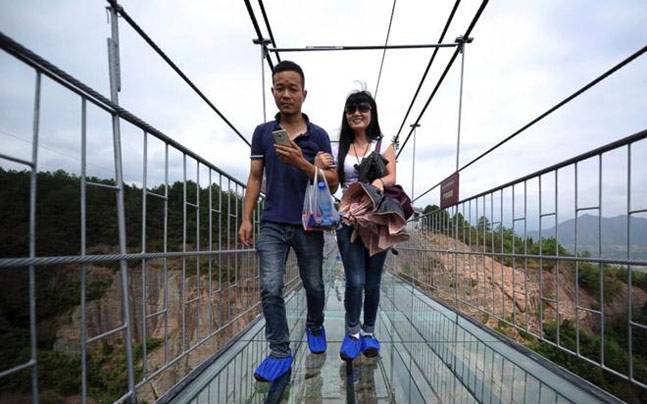China opens world's highest and longest glass bridge - India Today