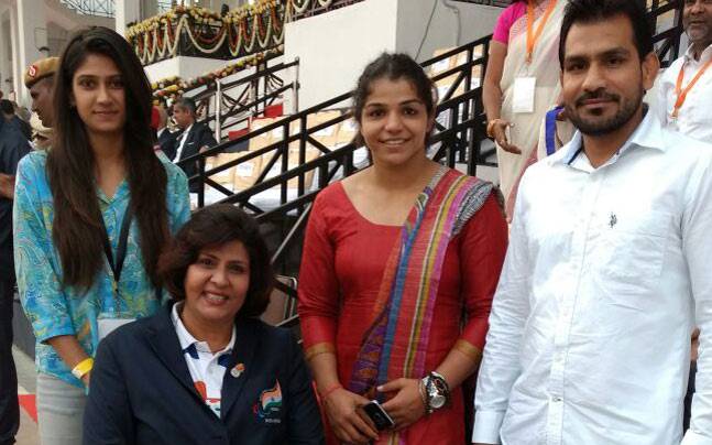 PM Modi felicitates Rio Paralympics star Deepa Malik - India Today