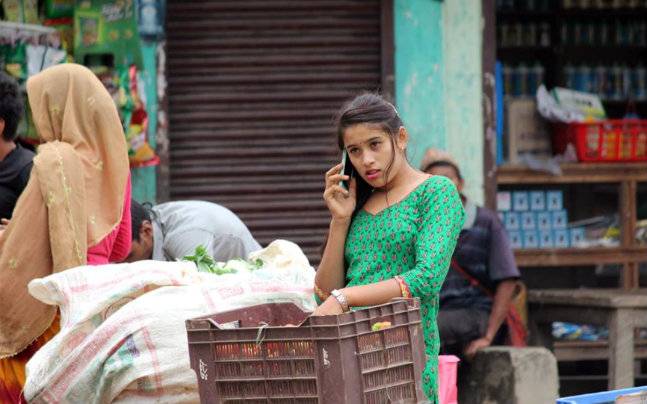 Nepali tarkariwali becomes the Internet eye candy after Pakistani ...