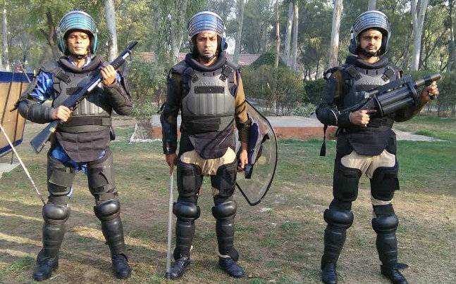 CRPF to use 'Make in India' body protectors to counter stone pelting ...