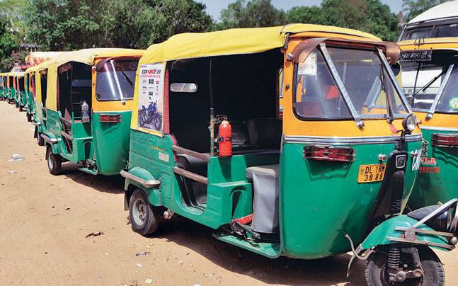 Apathy at government hospital in AP leads to lady delivering baby in ...