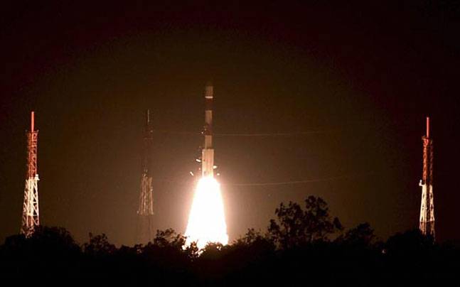 ISRO gearing up for maiden launch of its heaviest rocket in June ...