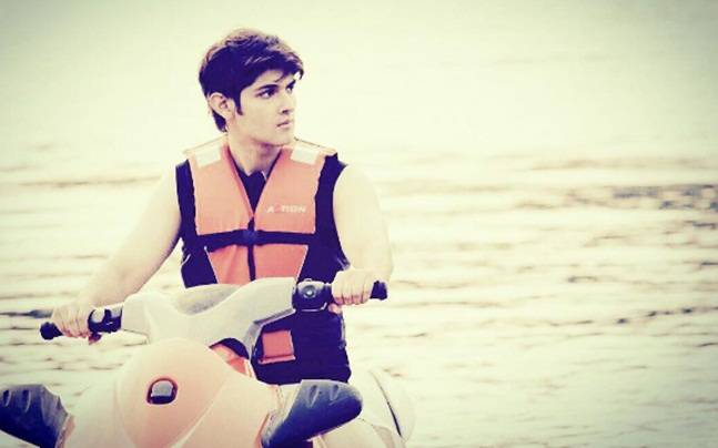 This is the secret behind BB 10 contestant Rohan Mehra's amazing ...