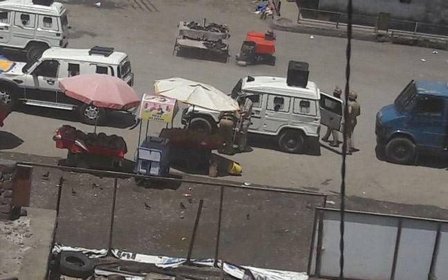 J-K cop injured as terrorists open fire at police team deployed for ...