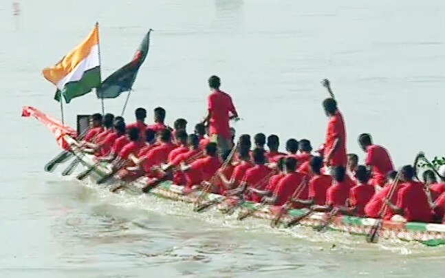 Bangladesh: Thousands watch Border Security Force-Border Guards ...