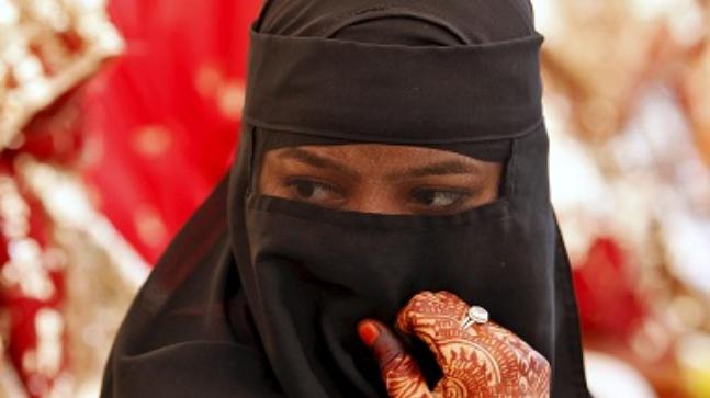 Husband gives triple talaq then throws wife off terrace - India Today