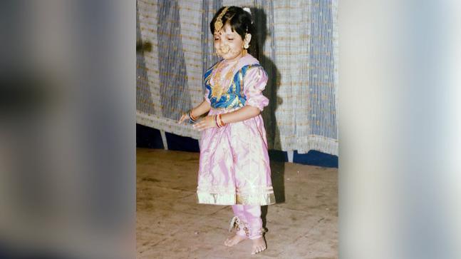 Can you recognise this popular comedian from her childhood picture ...